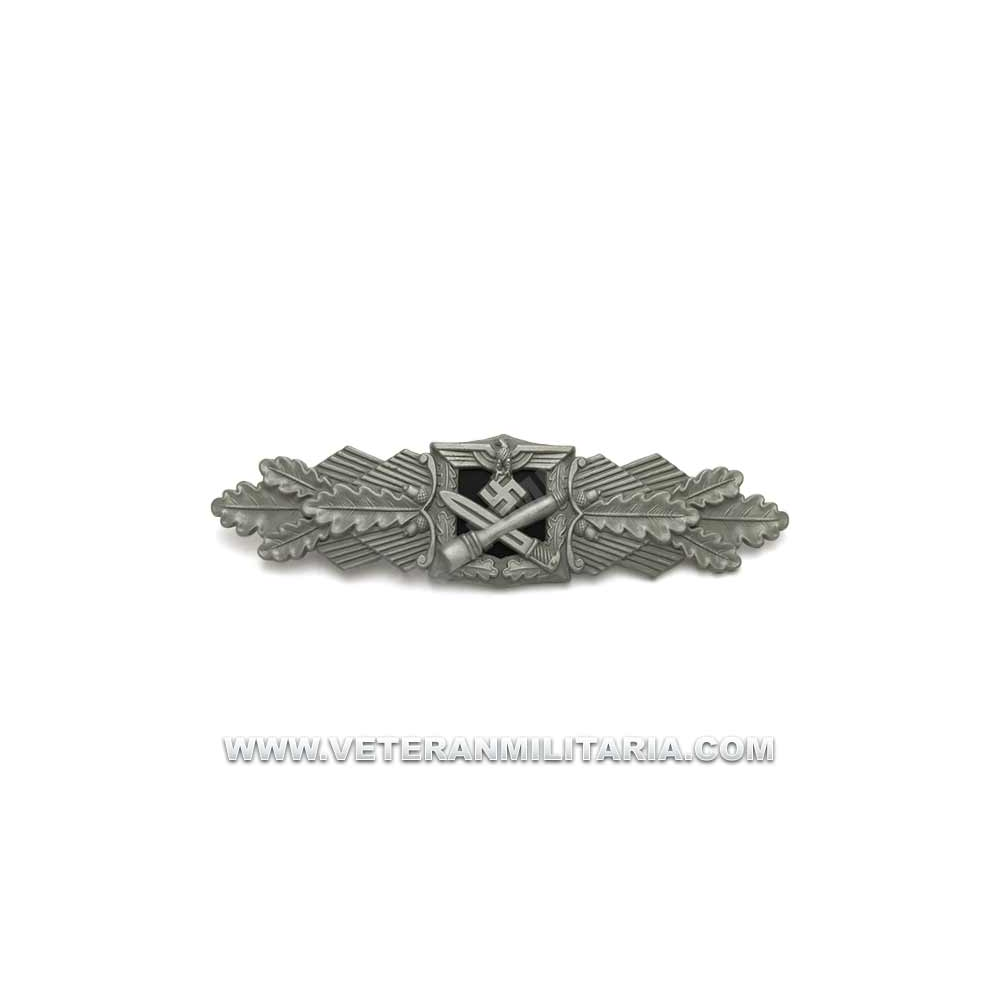 Close Combat Clasp in Silver